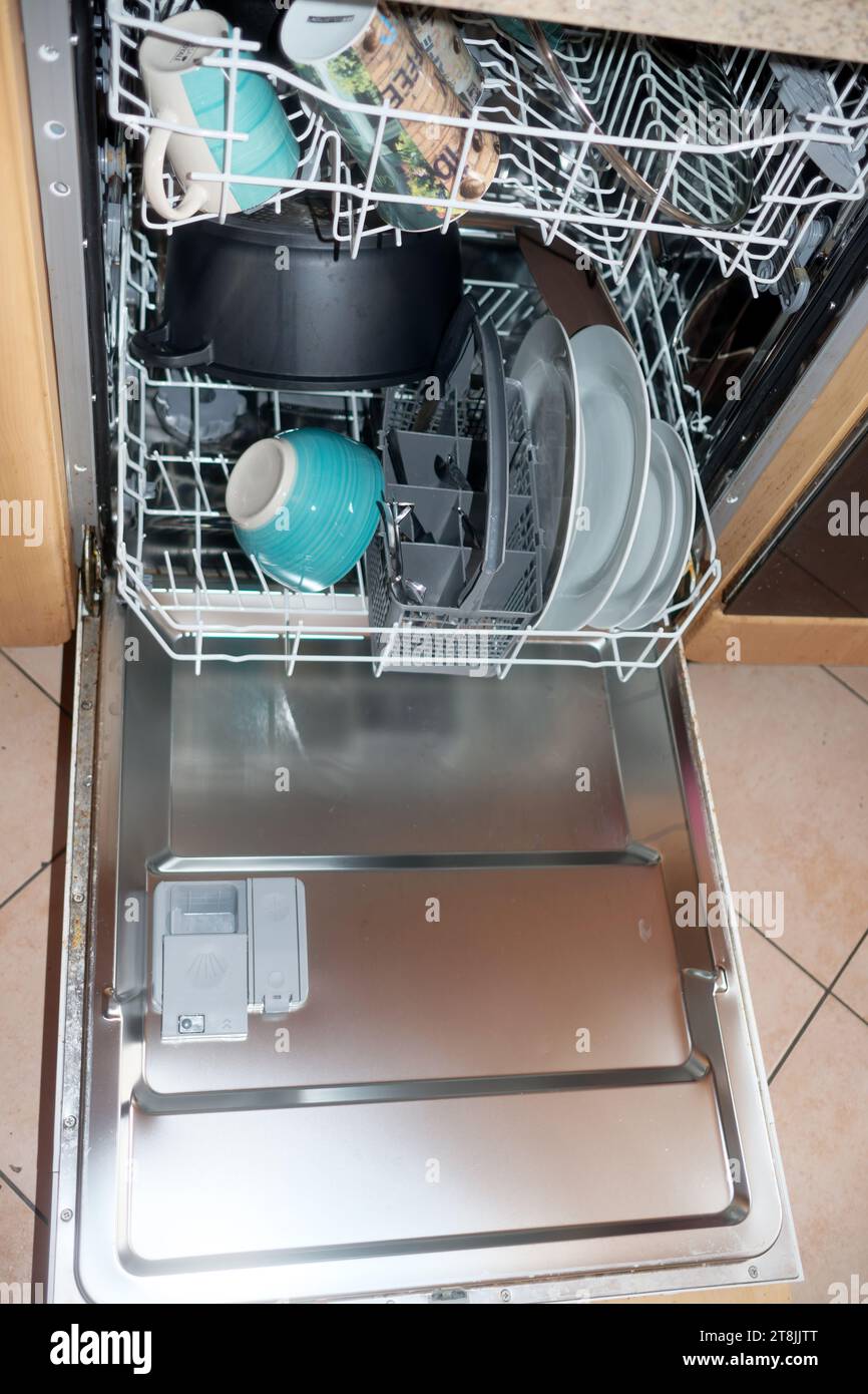 Open Dishwasher Filled With Dishes Stock Photo - Alamy