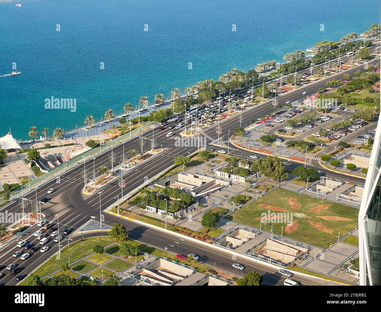 Abu dhabi corniche aerial view hi-res stock photography and images - Alamy