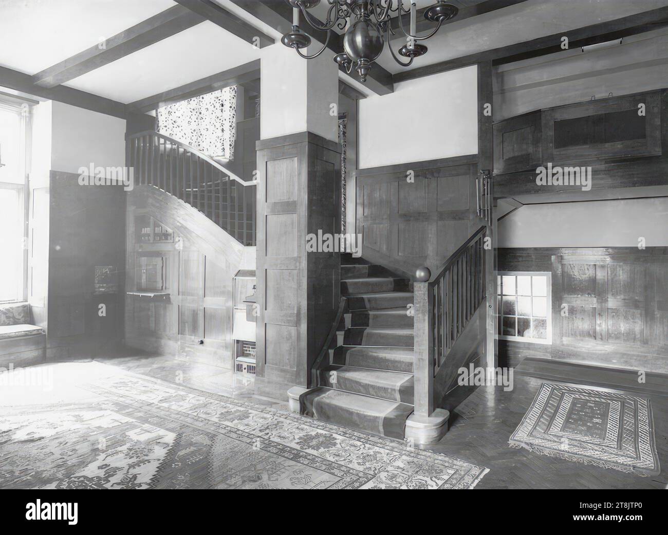 House Erich and Anna Mandl, Vienna XIX., Blaasstraße 8, hall with ...