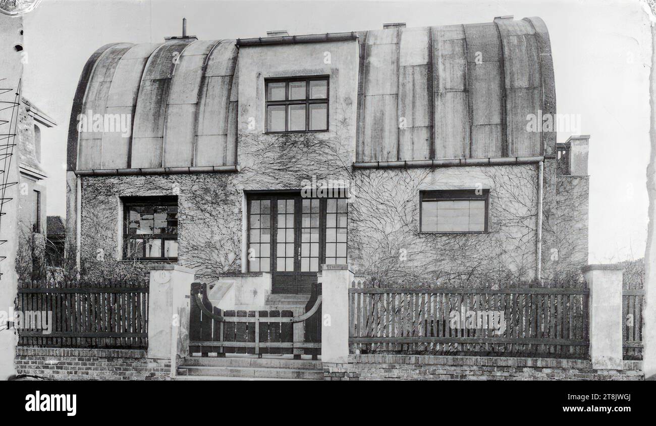 Hugo and Lilly Steiner House, Vienna XIII., Sankt-Veit-Gasse 10, street ...