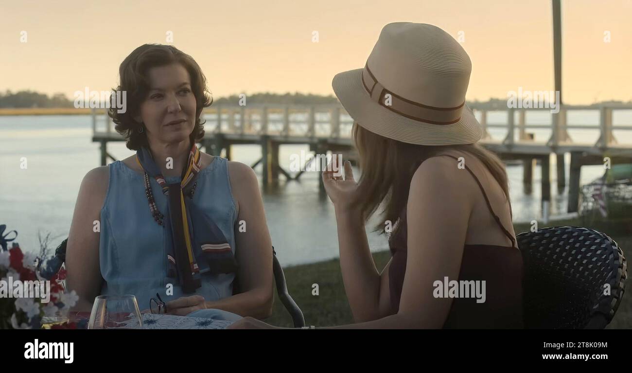 MAY DECEMBER, from left: Andrea Frankle, Natalie Portman, 2023 ...