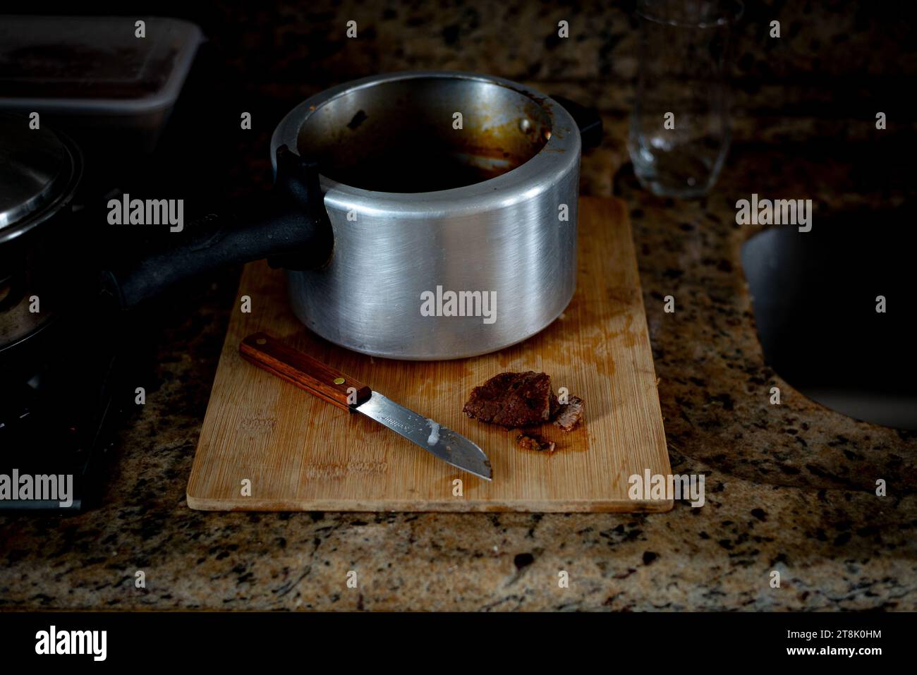 Open fire cooking utensils hi-res stock photography and images - Alamy