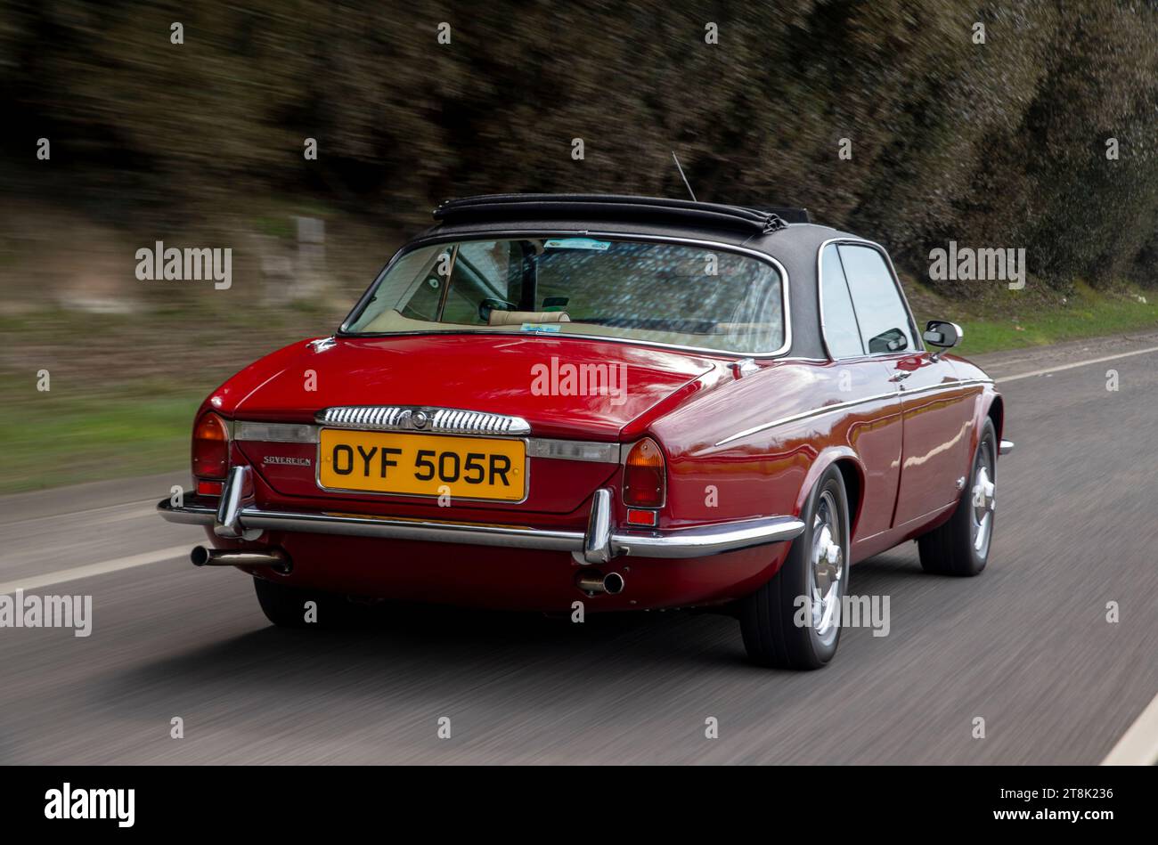 Daimler sovereign classic british luxury hi-res stock photography and ...