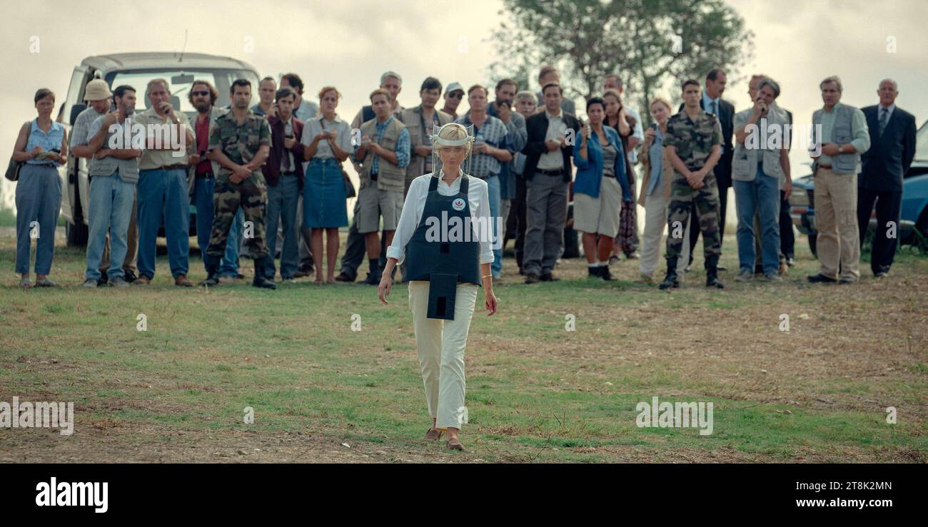 THE CROWN, Elizabeth Debicki as Princess Diana of Wales, (Season 6, ep ...