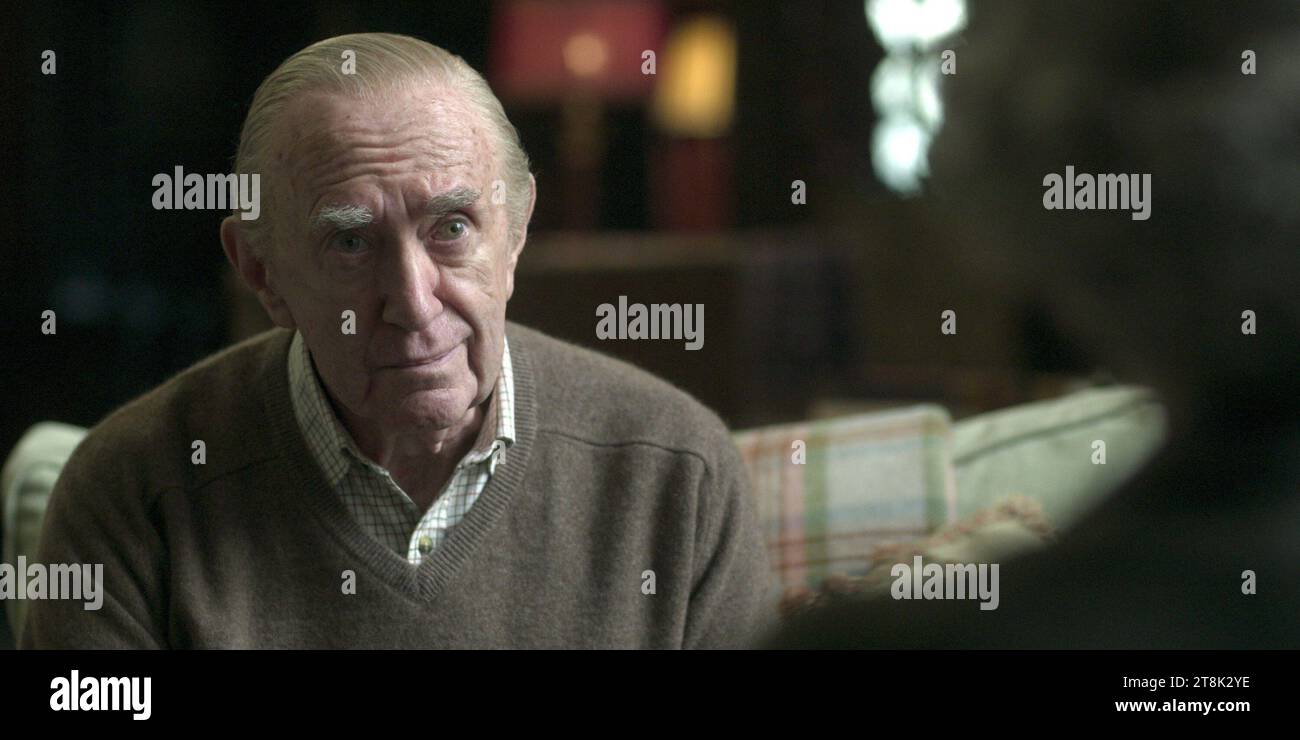 THE CROWN, Jonathan Pryce as Prince Philip, (Season 6, premiered Nov ...