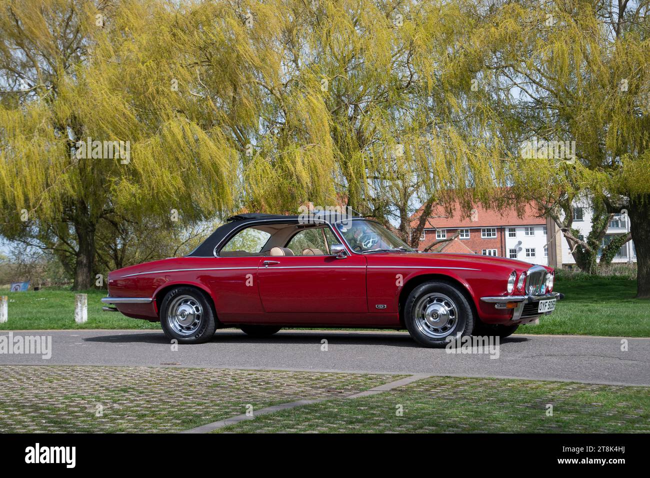 Daimler sovereign classic british luxury hi-res stock photography and ...
