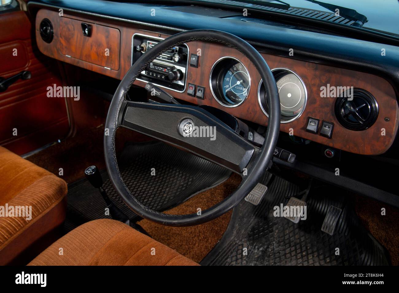 Maxi hls hi-res stock photography and images - Alamy