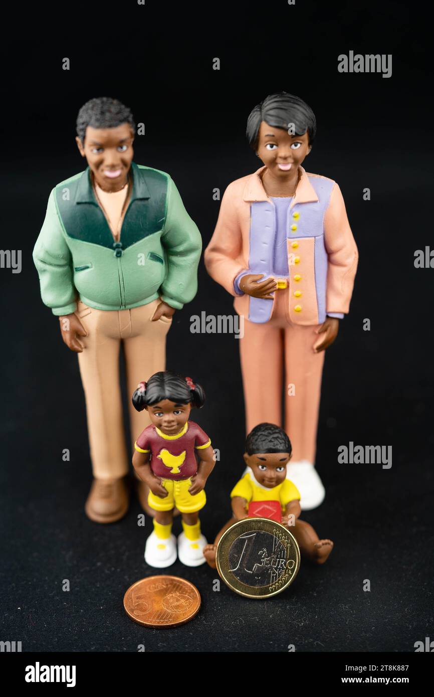 family receive financial support, child benefit, symbolic image Stock ...