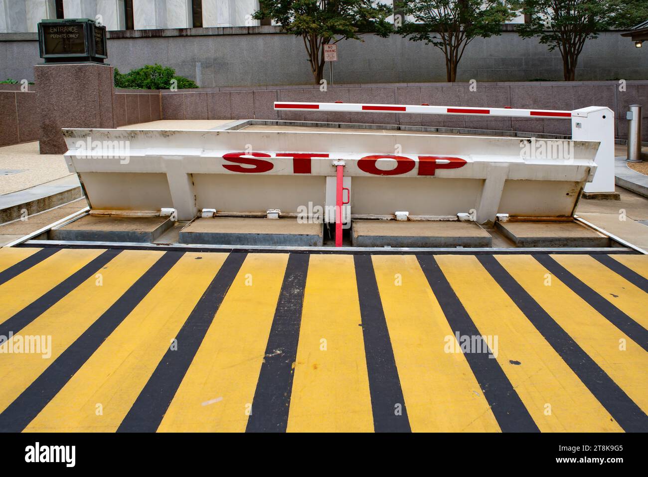 Massive stop gate outside federal building in Washington, DC Stock ...