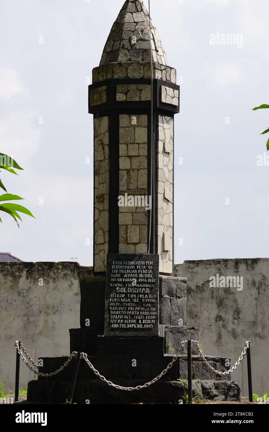 Potlot Monument (Pencil Monument). called the Potlot Monument because ...