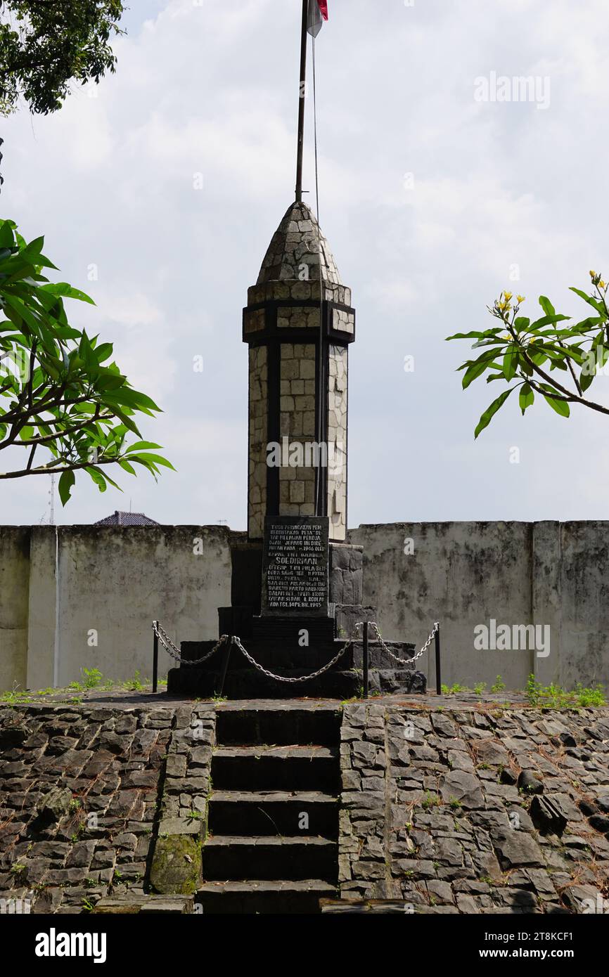 Potlot Monument (Pencil Monument). called the Potlot Monument because ...