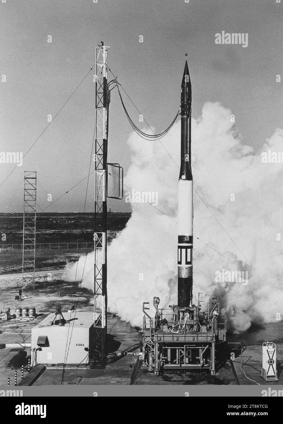 Vanguard rocket launch hi-res stock photography and images - Alamy