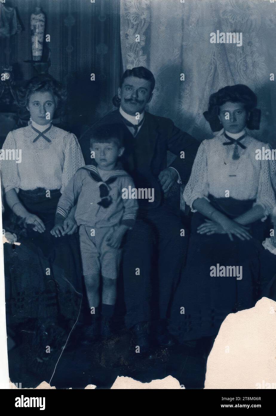 Photograph of the sisters Edith and Adele Harms with their half-brother ...