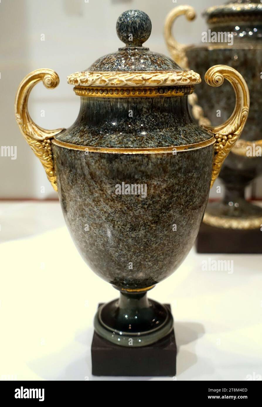Vase, 1770-1775, Queen's ware with imitation porphyry, gilding, black ...