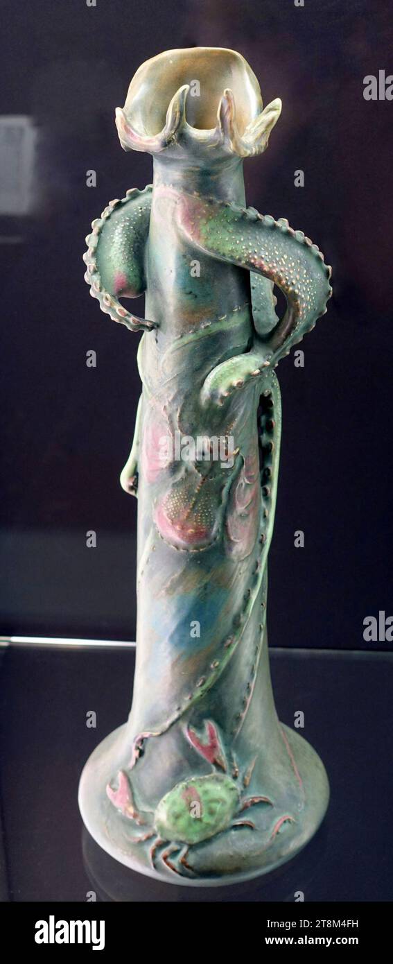 Vase, Amphora-Werke, Turn-Teplitz (Bohemia), c. 1900, faience Stock ...