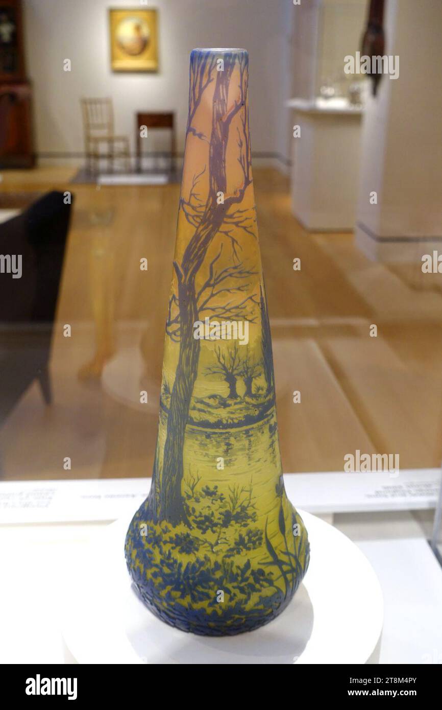 Vase, Thomas Webb and Sons, Stourbridge, England, c. 1900, cameo-cut ...