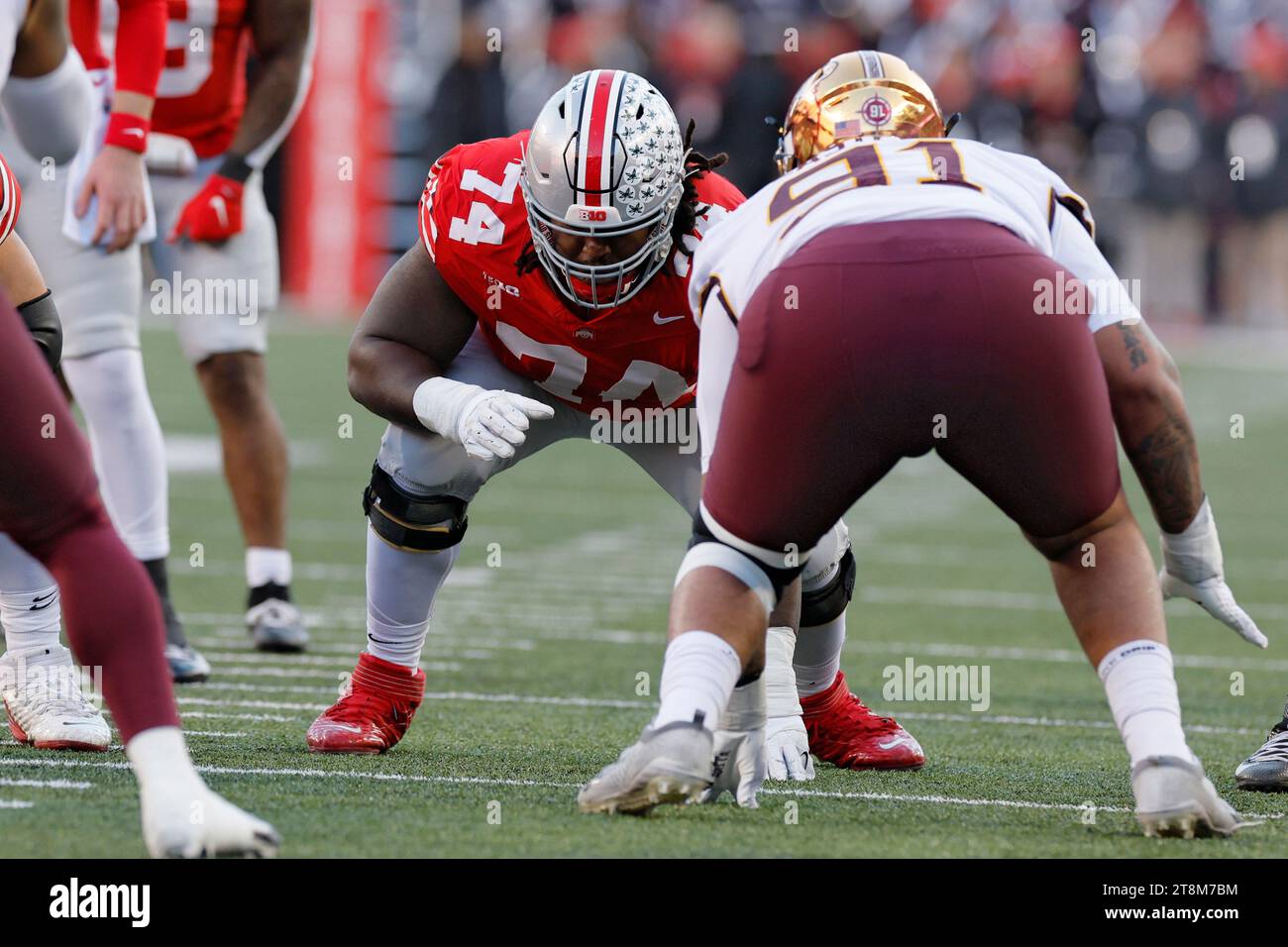 Ohio State offensive lineman Donovan Jackson plays against Minnesota ...