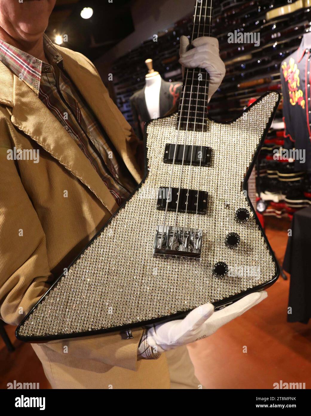 Rhinestone top hi-res stock photography and images - Alamy