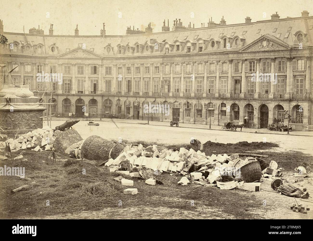 Vendome column 1871 hi-res stock photography and images - Alamy
