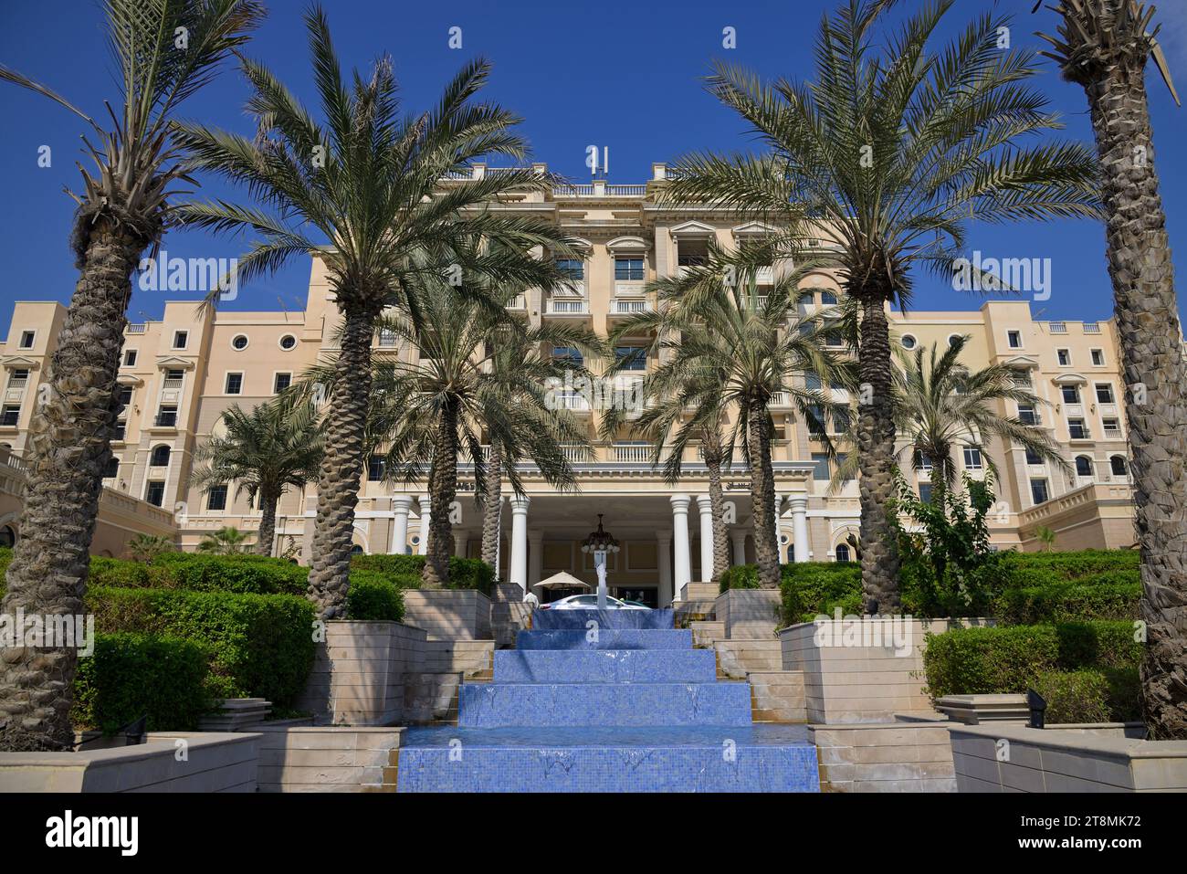 The luxury Westin Dubai Mina Seyahi Beach Resort, Dubai Marina UAE ...