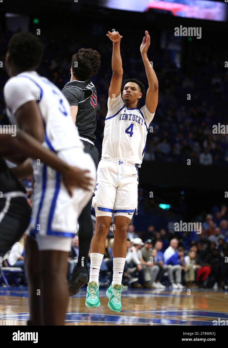 LEXINGTON, KY - NOVEMBER 20: Kentucky Wildcats forward Tre Mitchell (4 ...