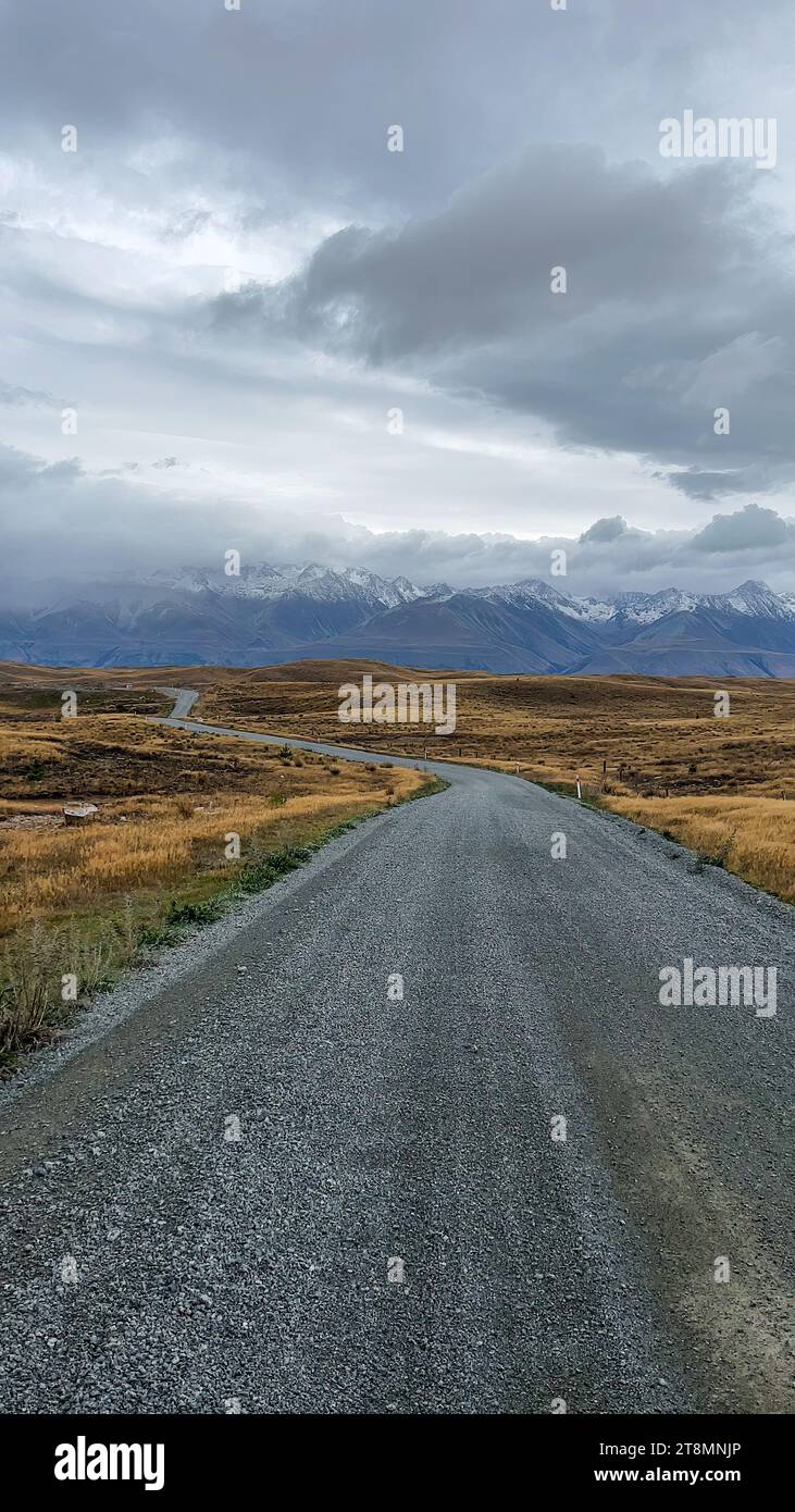 Pukaki gate hi-res stock photography and images - Alamy