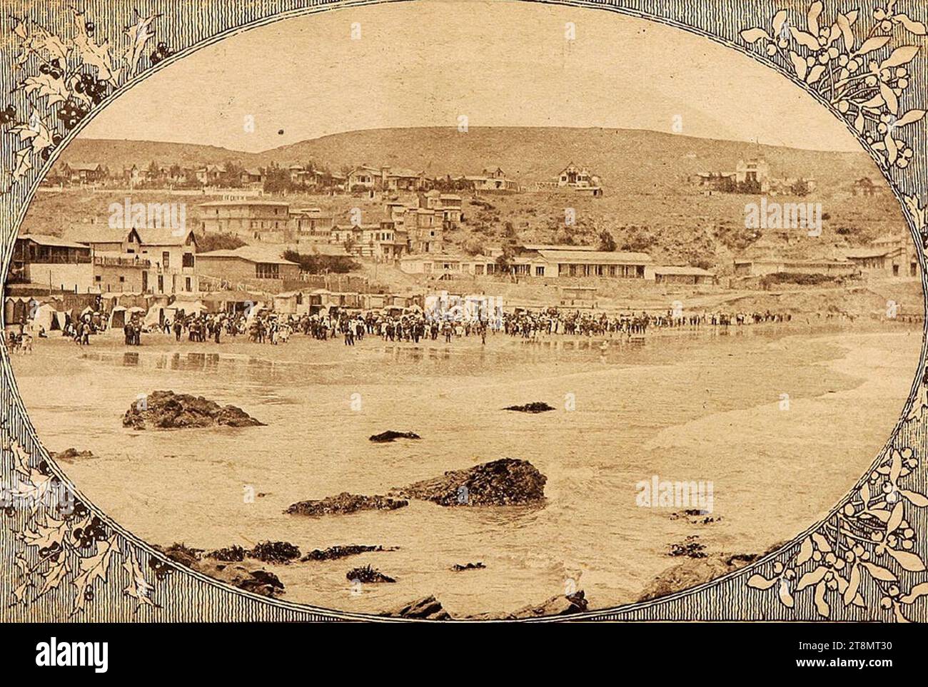Verano en Playa chica de Cartagena 1916 - Chile Stock Photo - Alamy