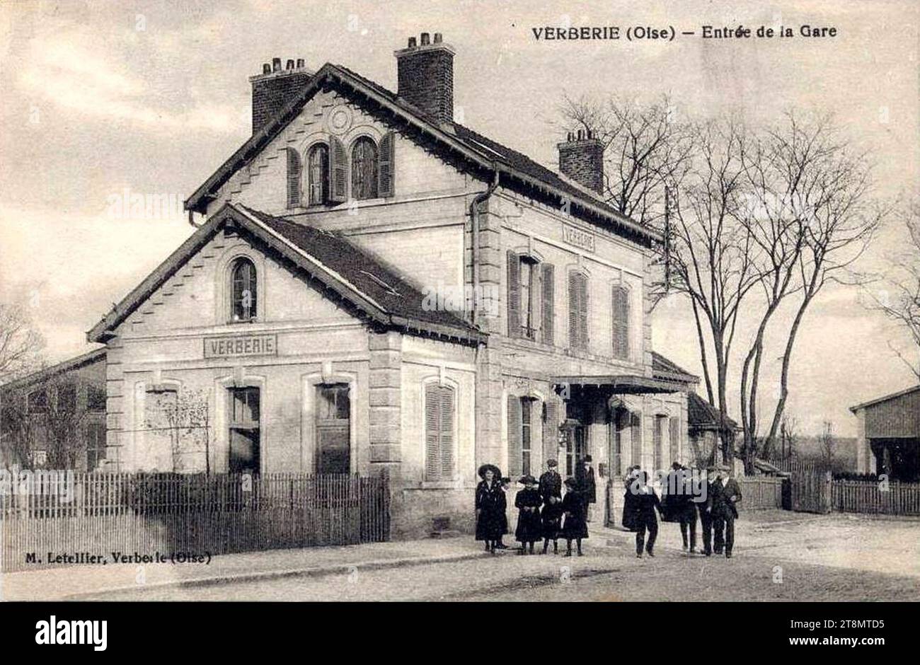Verberie (60), la gare (3 Stock Photo - Alamy