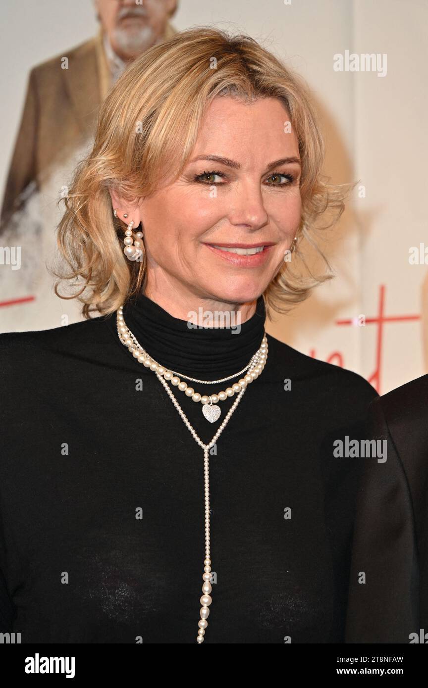 Paris, France. 20th Nov, 2023. Canadian actress Caroline Neron ...