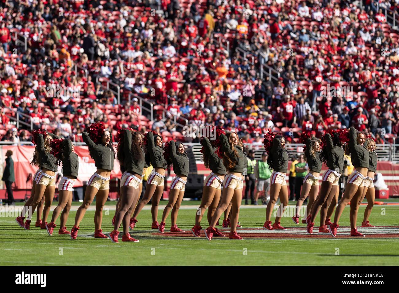 The 49ers gold rush cheerleaders hi-res stock photography and images ...