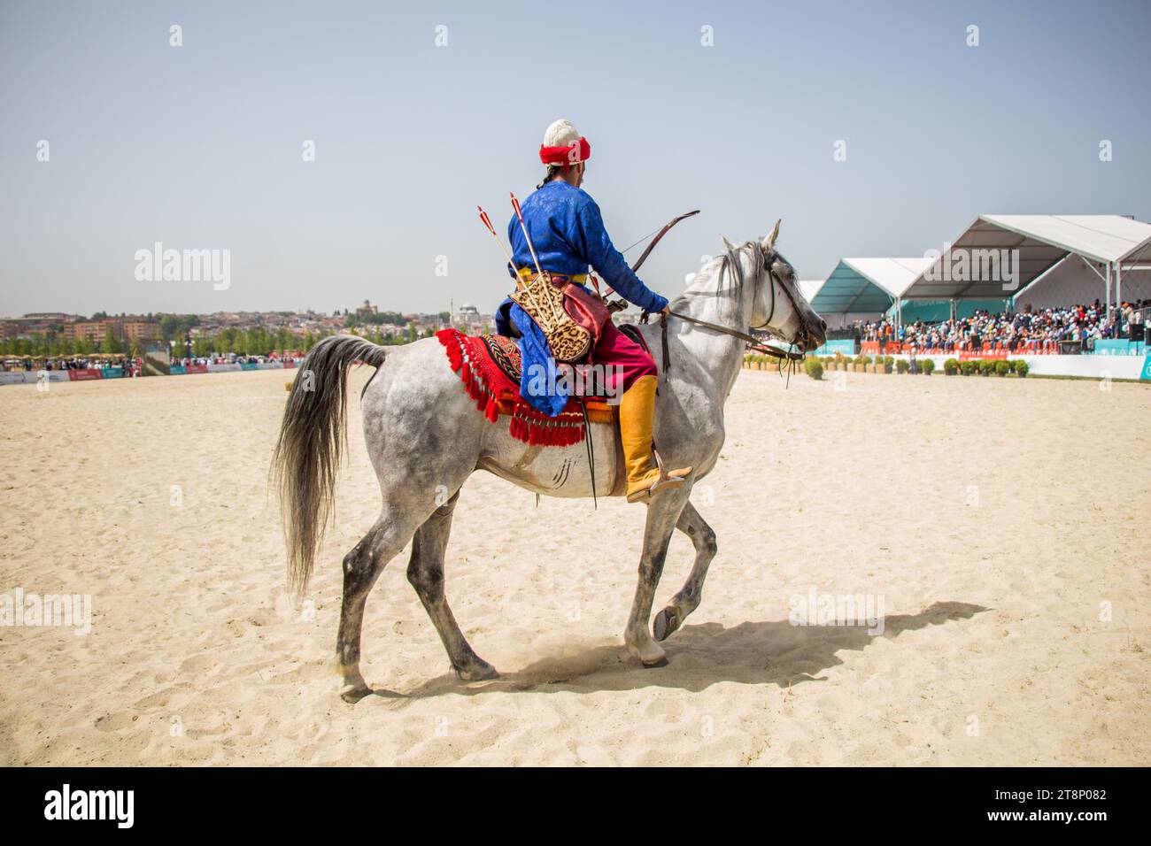 Ottoman horseman in his ethnic clothes riding on his horse Stock Photo ...