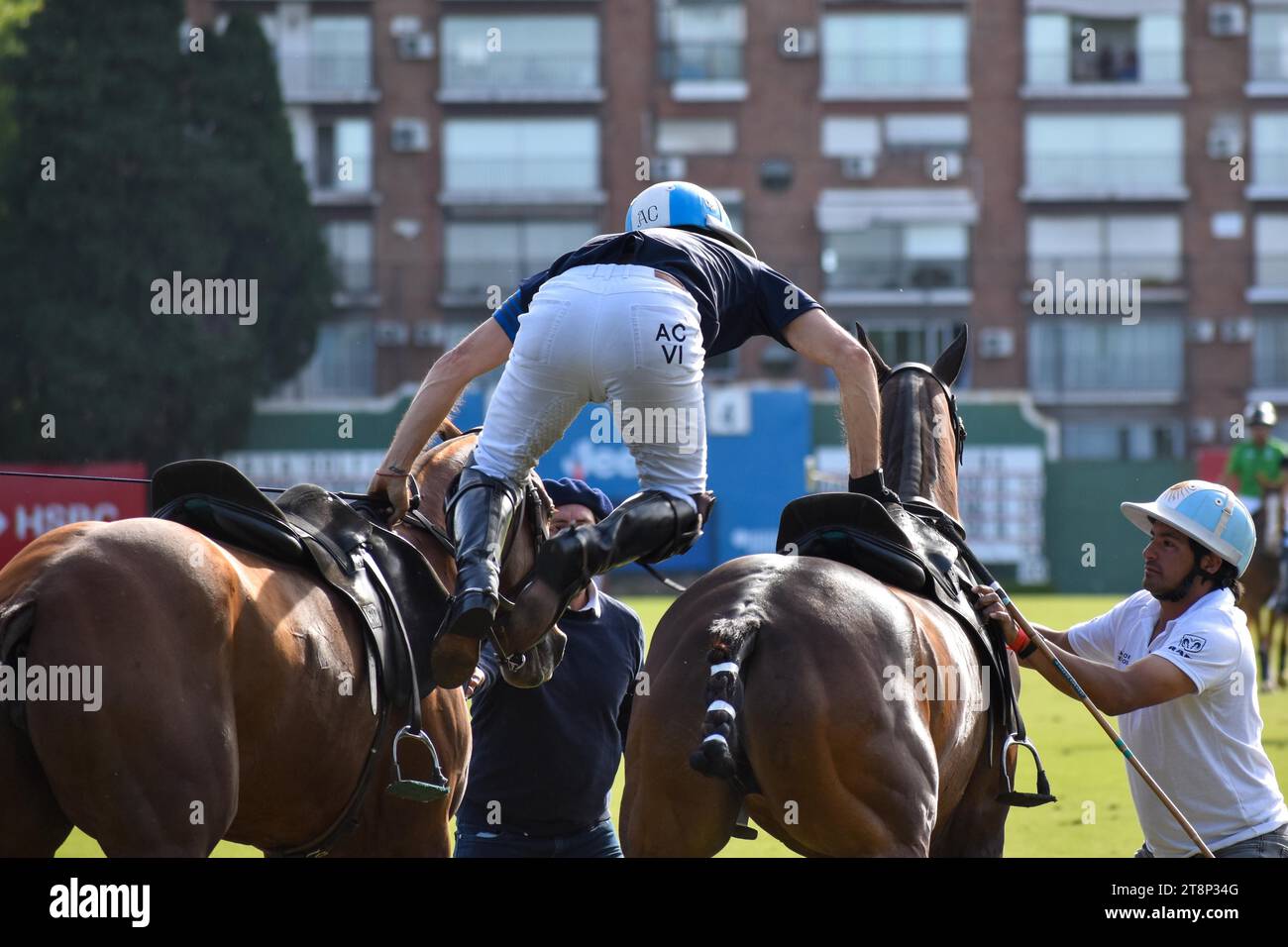 Adolfo Cambiaso (h) changing horses during a match at the 130th ...