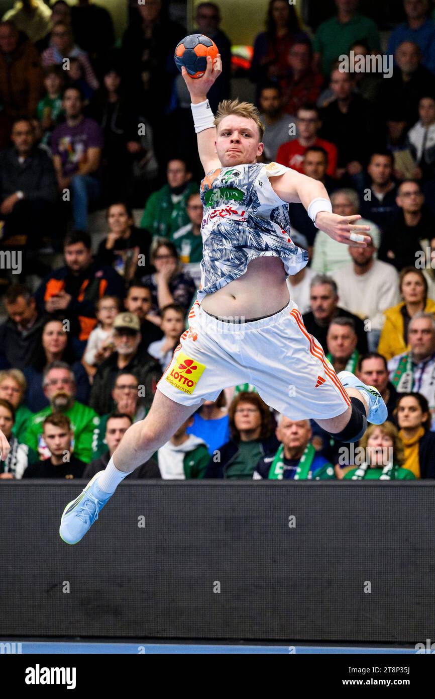 17 November 2023, Baden-Württemberg, Göppingen: Handball: Bundesliga ...