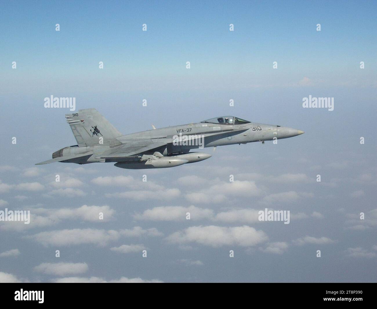 VFA-37 Ragin Bull FA-18 Stock Photo - Alamy