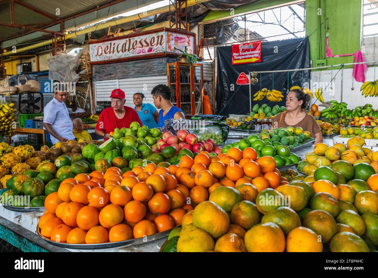 South american fruit market hi-res stock photography and images - Alamy
