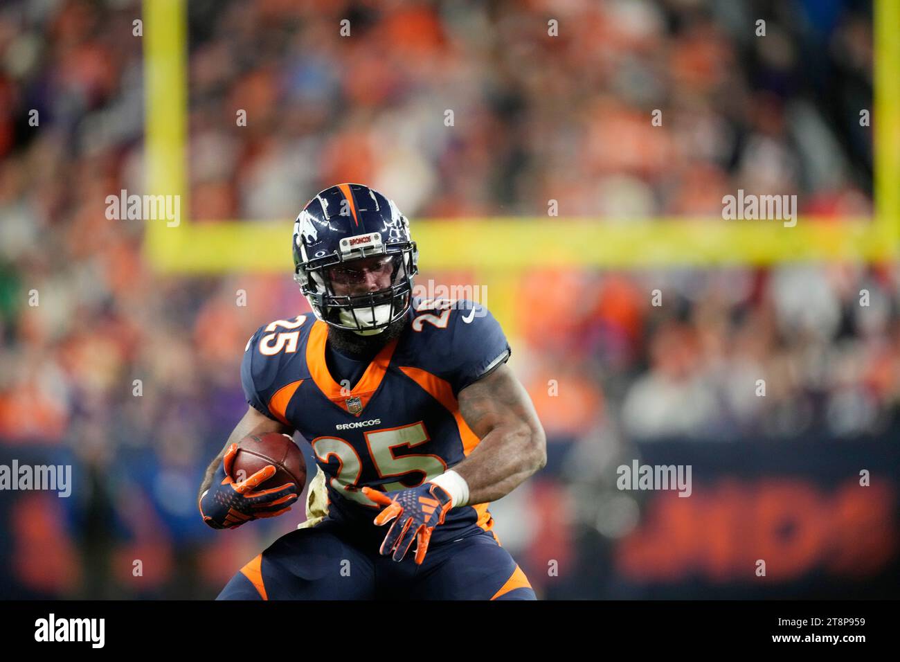Denver Broncos running back Samaje Perine (25) in the first half of an ...
