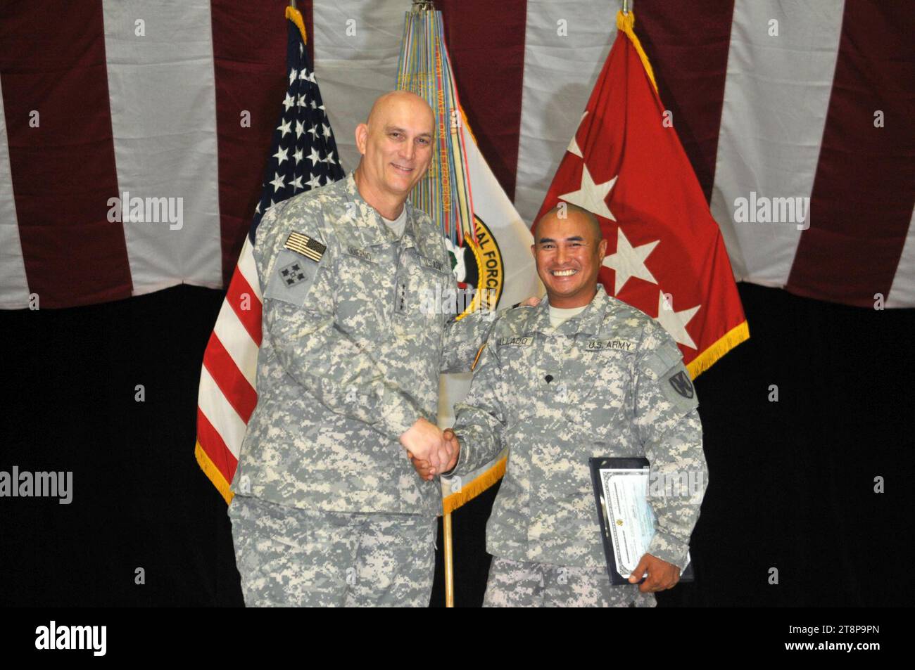 Vice President Biden and General Odierno Stock Photo - Alamy