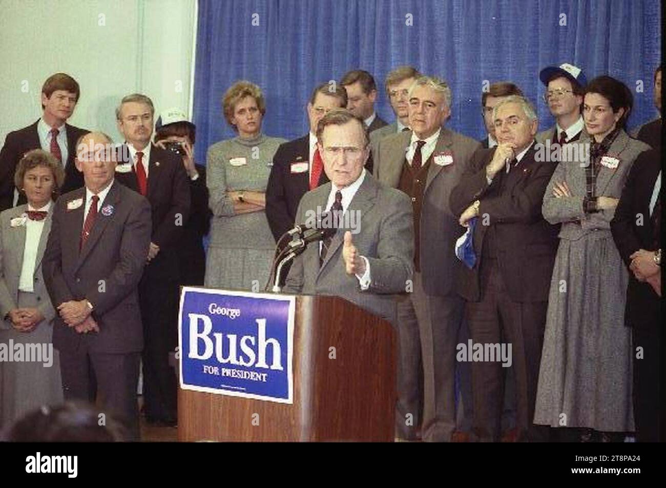 Vice President George Bush holds a press converence in Nashua, NH Stock ...