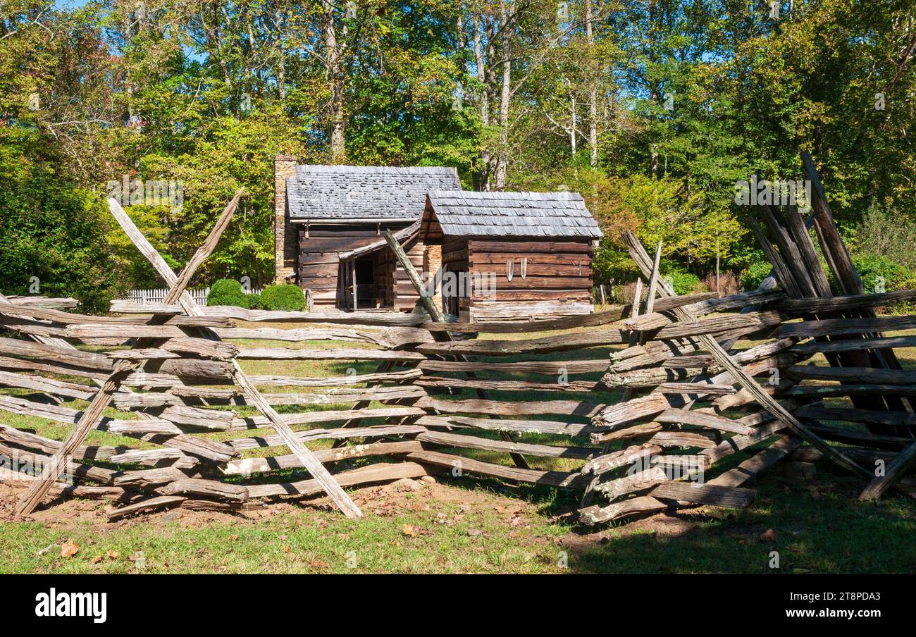 Mountain Farm Museum and Mingus Mill at Great Smoky Mountains National ...