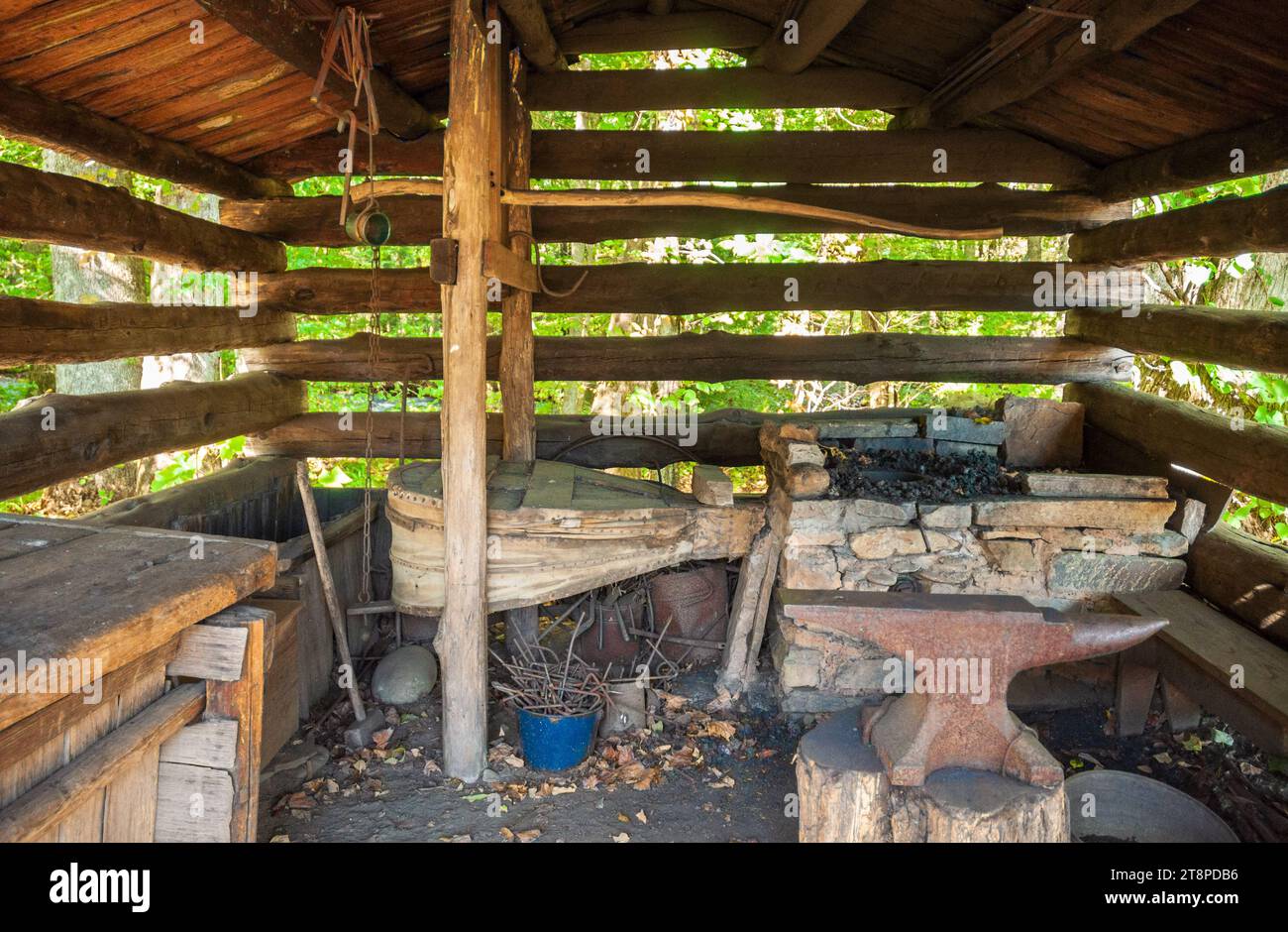 Mountain Farm Museum and Mingus Mill at Great Smoky Mountains National ...