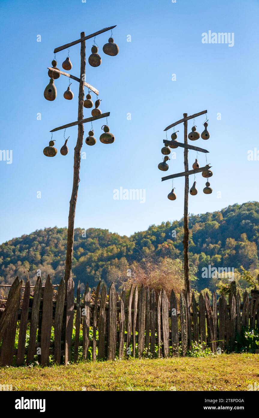 Mountain Farm Museum and Mingus Mill at Great Smoky Mountains National ...