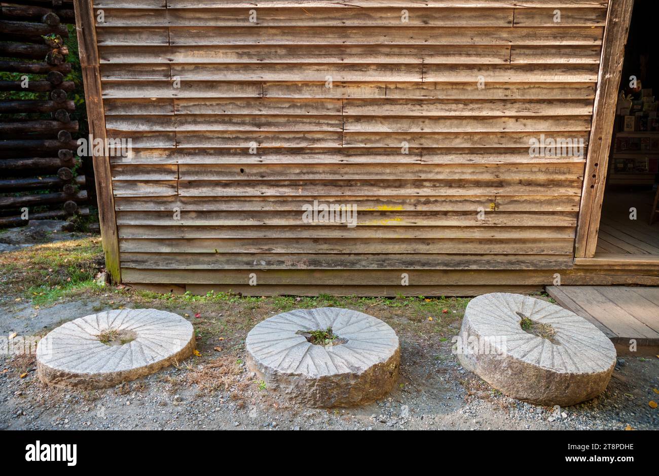 Mountain Farm Museum and Mingus Mill at Great Smoky Mountains National ...