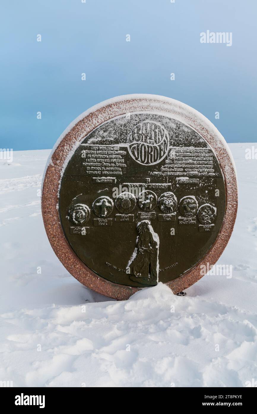 Dramatic weather with a mixture of snow and sunshine at North Cape ...