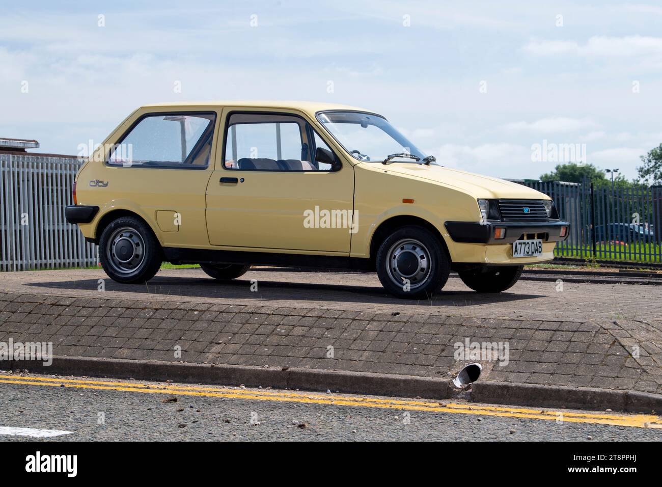 1980s mini metro hi-res stock photography and images - Alamy