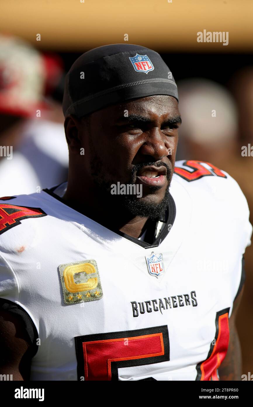Tampa Bay Buccaneers linebacker Lavonte David (54) walks onto the field ...