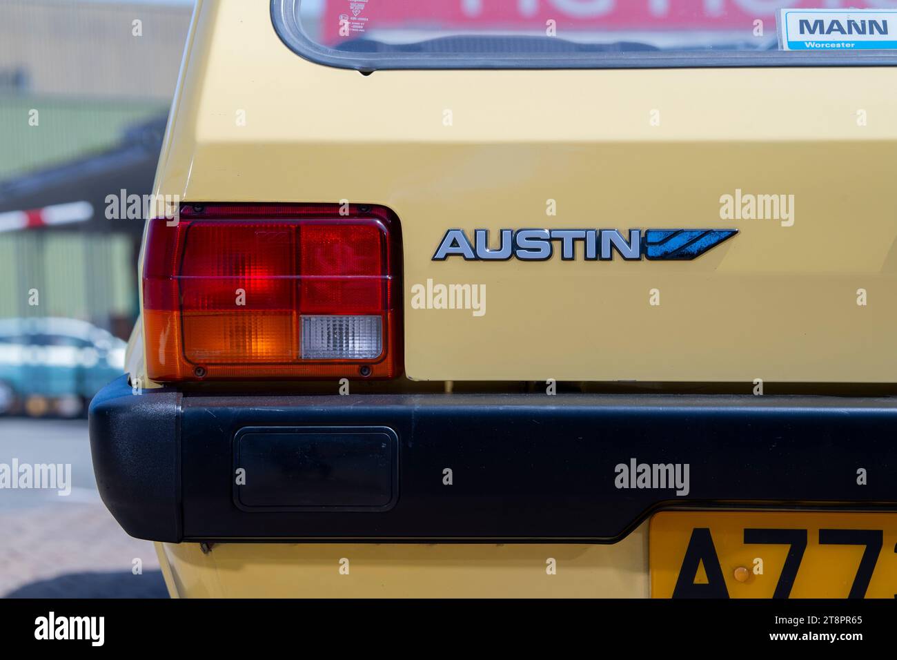 1983 Austin Metro City - beige base model, so basic it has blanking ...