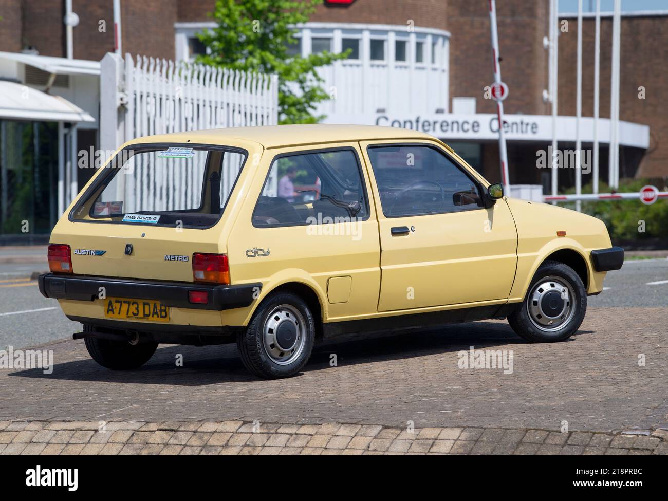 1983 Austin Metro City - beige base model, so basic it has blanking ...