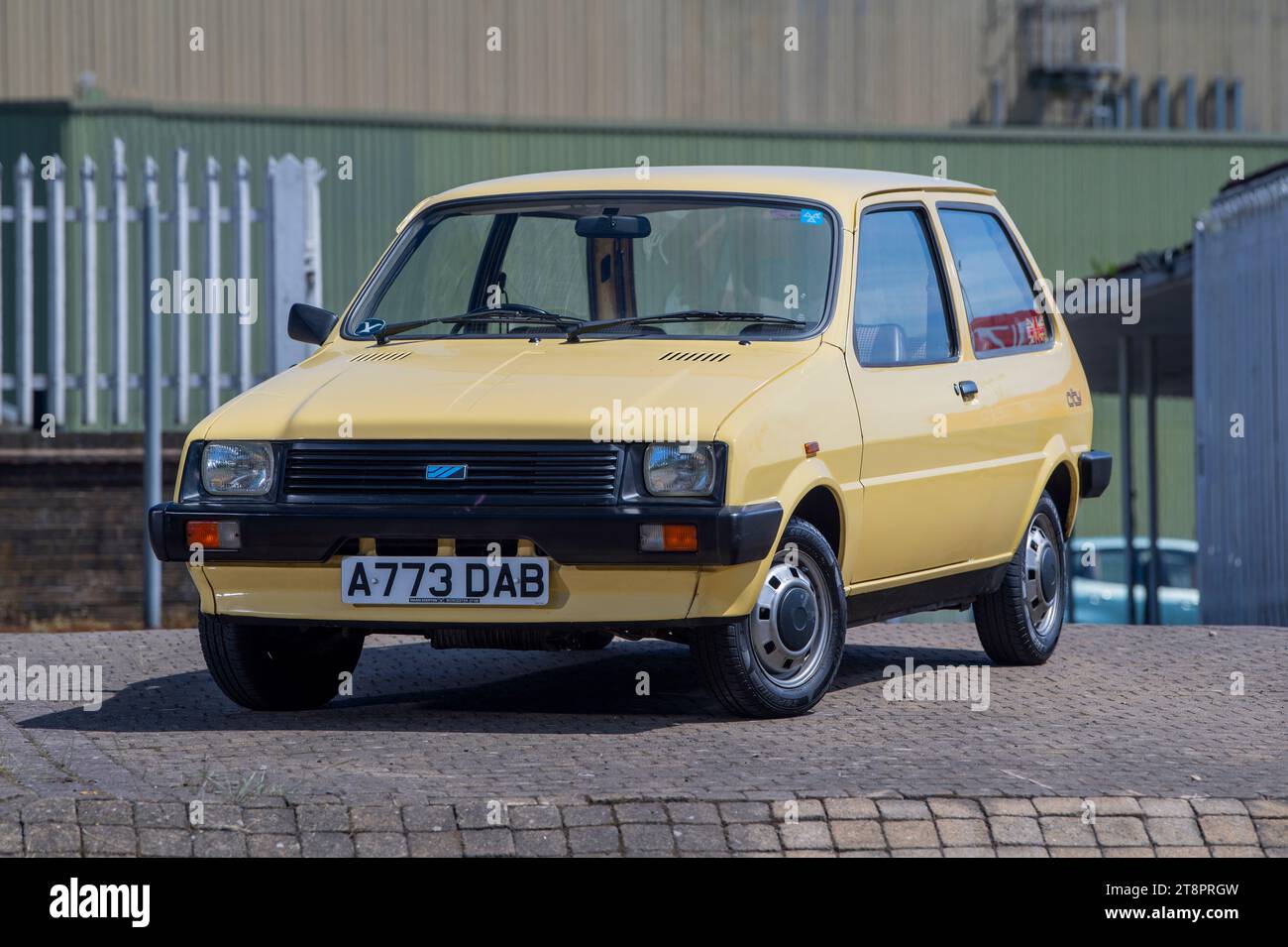 Austin metro 1983 hi-res stock photography and images - Alamy