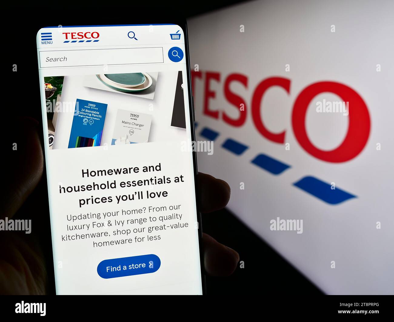 Editorial tesco plc logo on hi-res stock photography and images - Alamy
