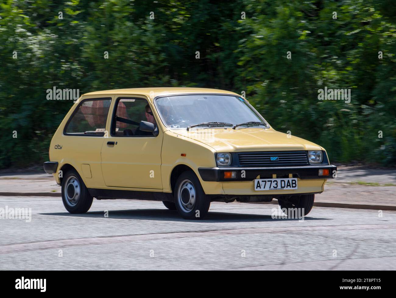 1983 Austin Metro City - beige base model, so basic it has blanking ...